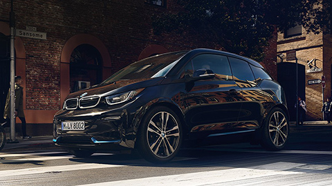 BMW Experience : BMW i : At a glance